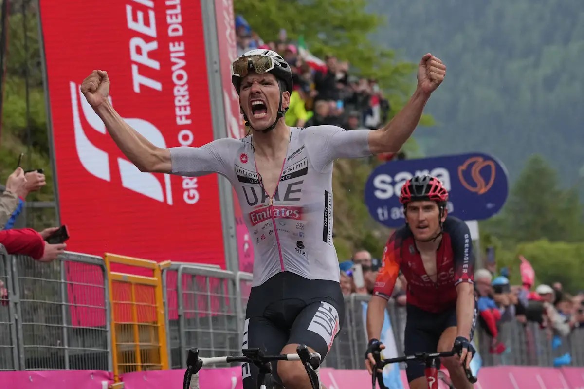 UAE Team Emirates, João Almeida: "Même Pogacar m'a envoyé un message ...